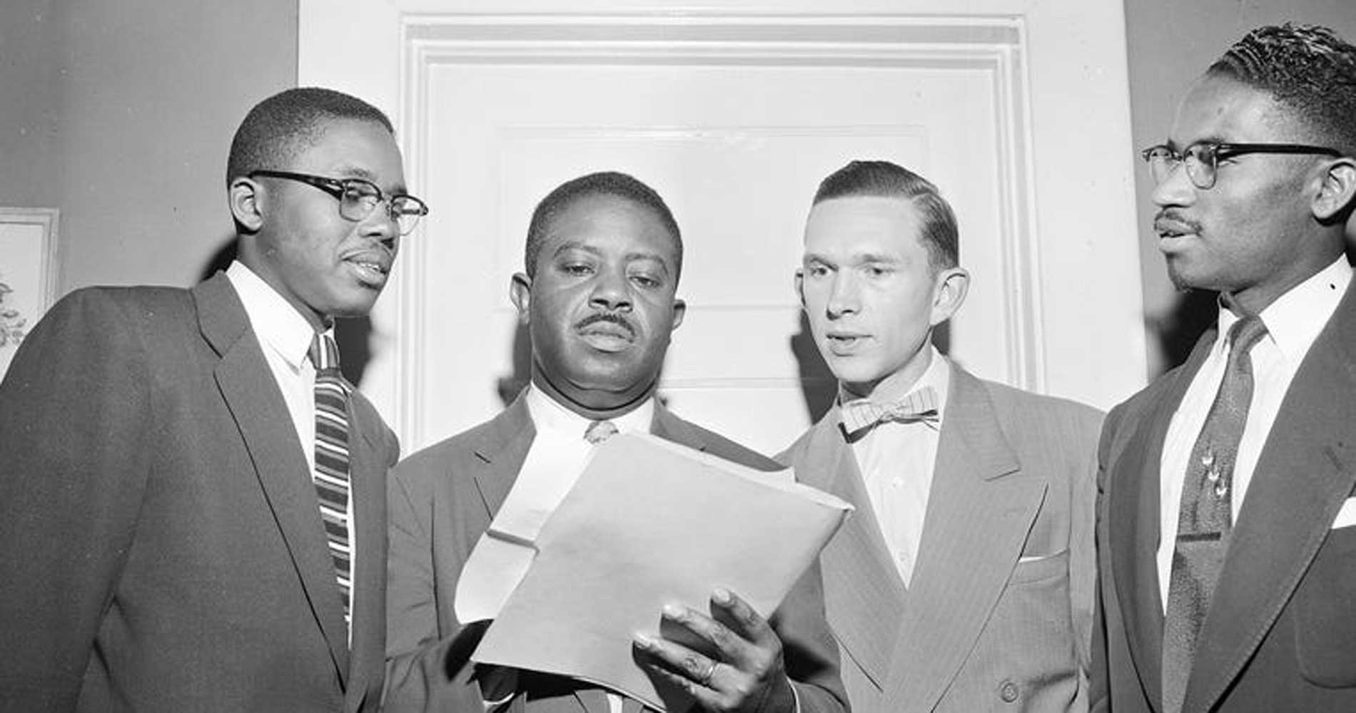 Robert Graetz, Whose Home Was Repeatedly Bombed for Supporting ...