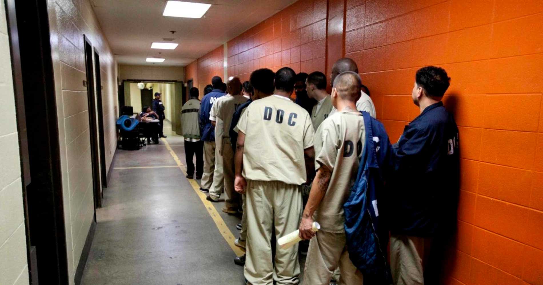 Illinois Becomes First State to Abolish Cash Bail